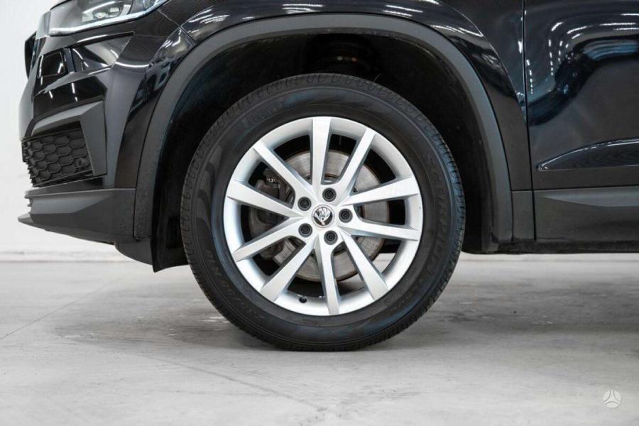 Black Skoda Kodiaq 2023 in Vilnius, with an engine capacity of 2.00 L and mileage of 118 thousand km for 28050 €, photo 21 on AUTOMOTO.COM.LV
