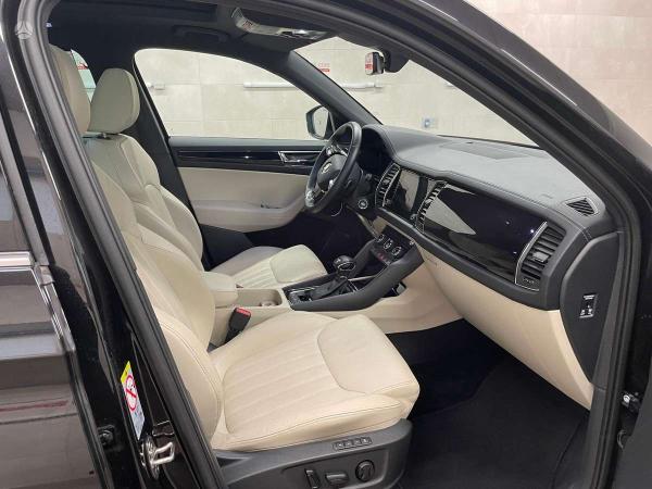 Черный Шкода Kodiaq 2023 в Мариямполе, объемом двигателя 1.50 л и пробегом 60 тыс. км за 33868 €, фото 10 на AUTOMOTO.COM.LV