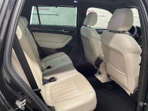 Melns Skoda Kodiaq 2023 Marijampole, ar dzinēja tilpumu 1.50 L un nobraukumu 60 tūkst. km par 33868 €, foto 11 vietnē AUTOMOTO.COM.LV