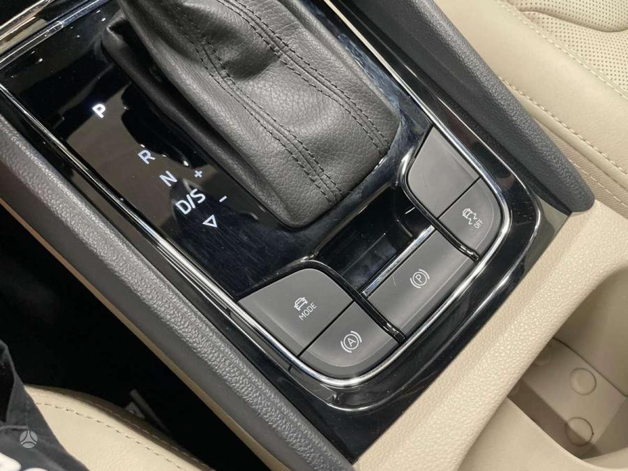 Melns Skoda Kodiaq 2023 Marijampole, ar dzinēja tilpumu 1.50 L un nobraukumu 60 tūkst. km par 33868 €, foto 20 vietnē AUTOMOTO.COM.LV