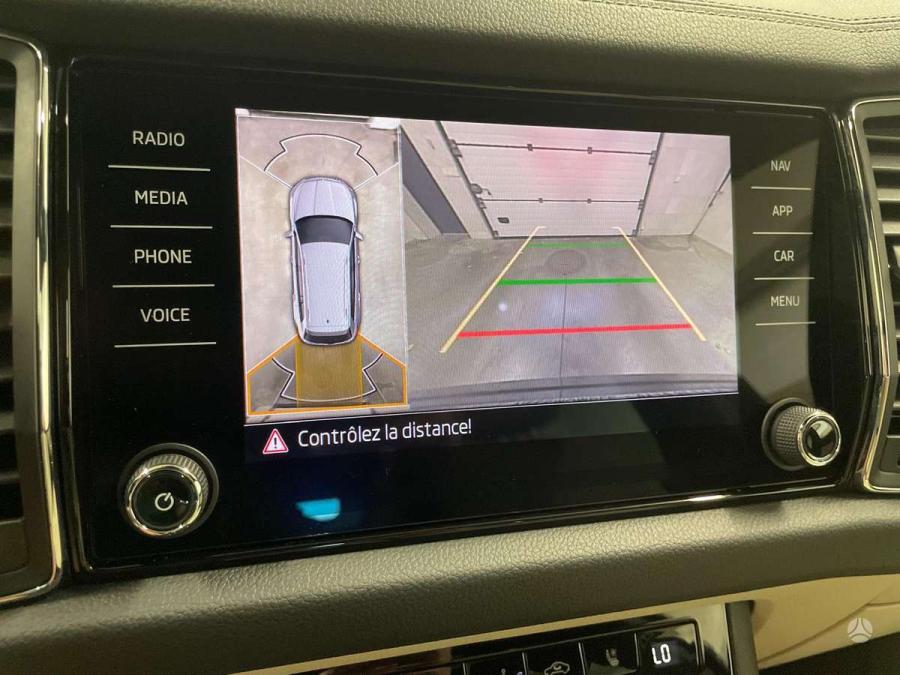 Melns Skoda Kodiaq 2023 Marijampole, ar dzinēja tilpumu 1.50 L un nobraukumu 60 tūkst. km par 33868 €, foto 21 vietnē AUTOMOTO.COM.LV