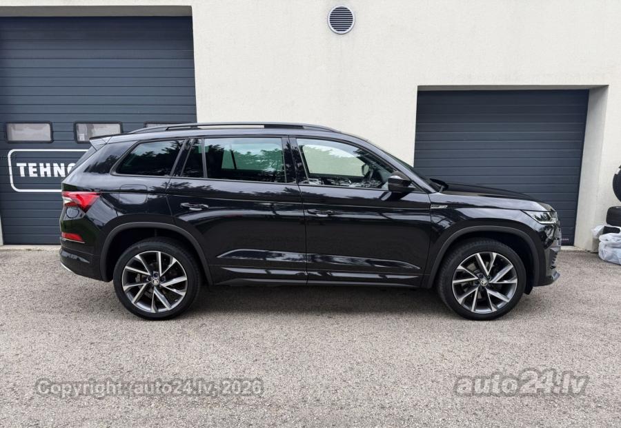 Melns Skoda Kodiaq 2023 Pērnava, ar dzinēja tilpumu 2.00 L un nobraukumu 101 tūkst. km par 34990 €, foto 7 vietnē AUTOMOTO.COM.LV