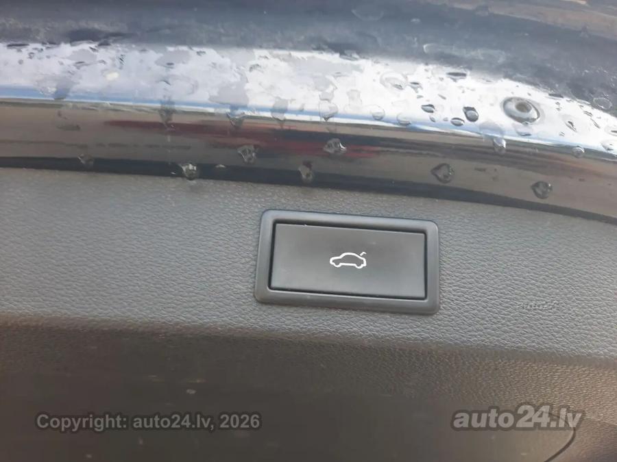 Melns Skoda Kodiaq 2023 Tallina, ar dzinēja tilpumu 2.00 L un nobraukumu 144 tūkst. km par 26900 €, foto 12 vietnē AUTOMOTO.COM.LV