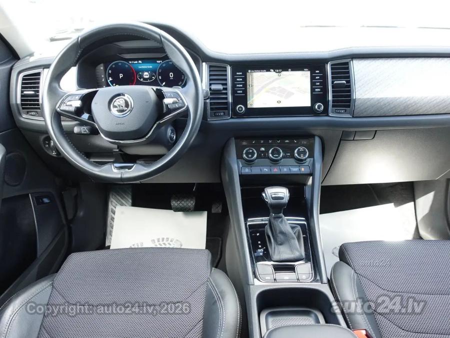 Melns Skoda Kodiaq 2023 Tallina, ar dzinēja tilpumu 2.00 L un nobraukumu 144 tūkst. km par 26900 €, foto 13 vietnē AUTOMOTO.COM.LV