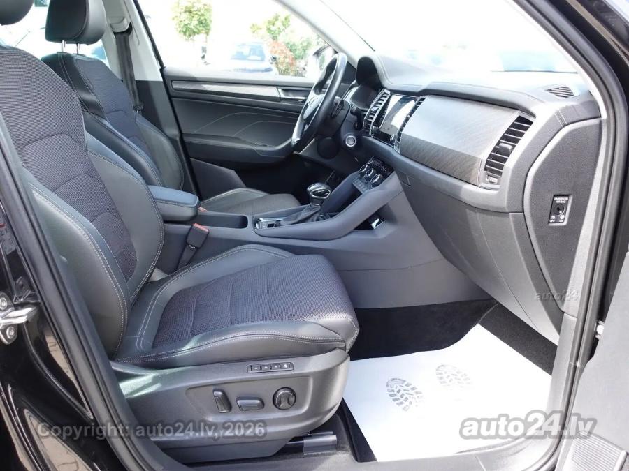 Melns Skoda Kodiaq 2023 Tallina, ar dzinēja tilpumu 2.00 L un nobraukumu 144 tūkst. km par 26900 €, foto 16 vietnē AUTOMOTO.COM.LV