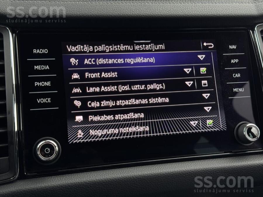 Черный Шкода Kodiaq 2023 в Валмиера, объемом двигателя 2.00 л и пробегом 97 тыс. км за 28500 €, фото 15 на AUTOMOTO.COM.LV