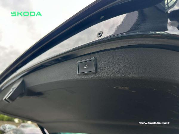 Black Skoda Kodiaq 2023 in Siauliai, with an engine capacity of 1.97 L and mileage of 244 thousand km for 24000 €, photo 8 on AUTOMOTO.COM.LV