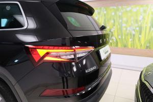 Black Skoda Kodiaq 2023 in Vilnius, with an engine capacity of 1.97 L and mileage of 172 thousand km for 23100 €, photo 7 on AUTOMOTO.COM.LV