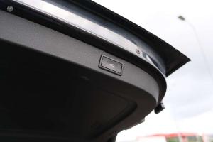 Black Skoda Kodiaq 2023 in Vilnius, with an engine capacity of 1.97 L and mileage of 172 thousand km for 23100 €, photo 11 on AUTOMOTO.COM.LV