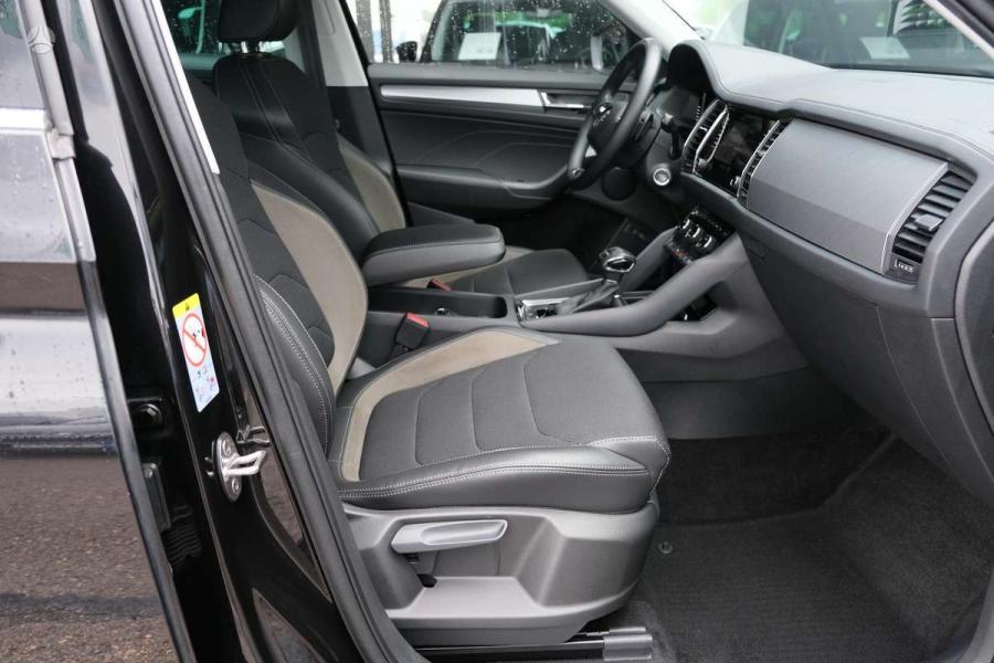 Black Skoda Kodiaq 2023 in Vilnius, with an engine capacity of 1.97 L and mileage of 172 thousand km for 23100 €, photo 16 on AUTOMOTO.COM.LV