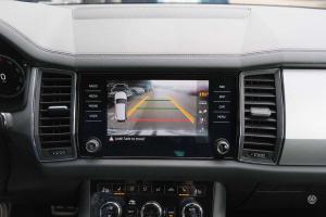 Black Skoda Kodiaq 2023 in Vilnius, with an engine capacity of 1.97 L and mileage of 172 thousand km for 23100 €, photo 20 on AUTOMOTO.COM.LV
