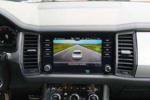 Black Skoda Kodiaq 2023 in Vilnius, with an engine capacity of 1.97 L and mileage of 172 thousand km for 23100 €, photo 21 on AUTOMOTO.COM.LV