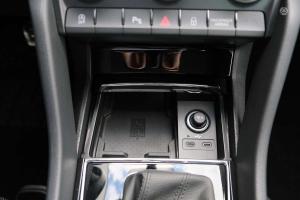 Black Skoda Kodiaq 2023 in Vilnius, with an engine capacity of 1.97 L and mileage of 172 thousand km for 23100 €, photo 23 on AUTOMOTO.COM.LV