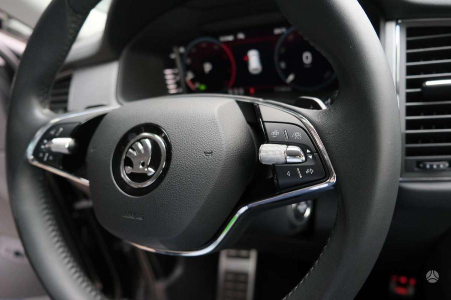 Black Skoda Kodiaq 2023 in Vilnius, with an engine capacity of 1.97 L and mileage of 172 thousand km for 23100 €, photo 25 on AUTOMOTO.COM.LV