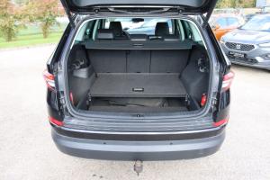 Melns Skoda Kodiaq 2023 Rīga, ar dzinēja tilpumu 2.00 L un nobraukumu 92 tūkst. km par 26490 €, foto 30 vietnē AUTOMOTO.COM.LV