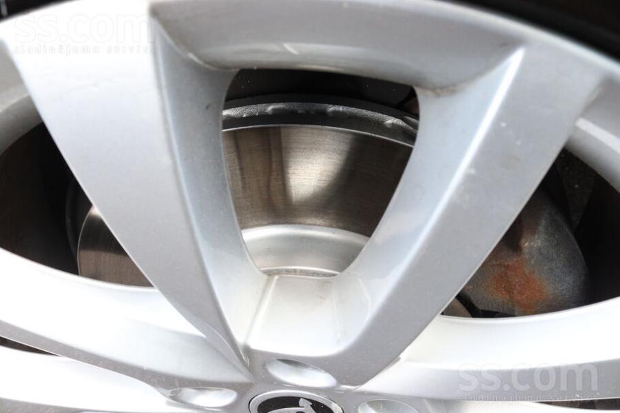Melns Skoda Kodiaq 2023 Rīga, ar dzinēja tilpumu 2.00 L un nobraukumu 92 tūkst. km par 26490 €, foto 34 vietnē AUTOMOTO.COM.LV
