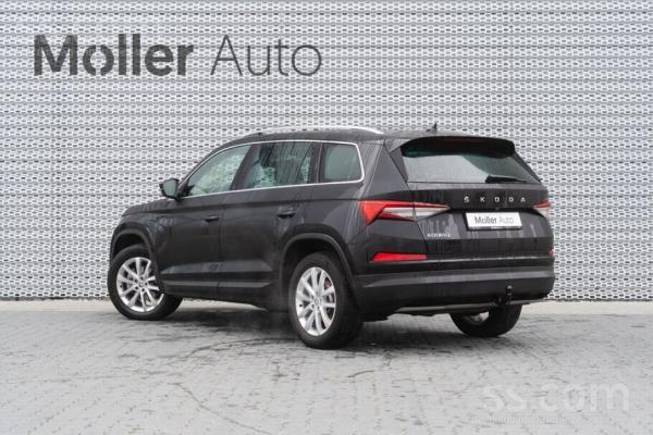 Skoda Kodiaq 2023 in Riga on AUTOMOTO.COM.LV Black Skoda Kodiaq 2023 in Riga, with an engine capacity of 1.50 L and mileage of 125 thousand km for 28650 €, photo 4 on AUTOMOTO.COM.LV