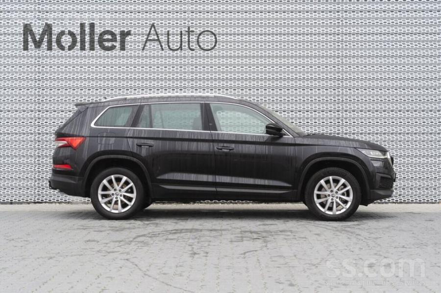 Black Skoda Kodiaq 2023 in Riga, with an engine capacity of 1.50 L and mileage of 125 thousand km for 28650 €, photo 6 on AUTOMOTO.COM.LV
