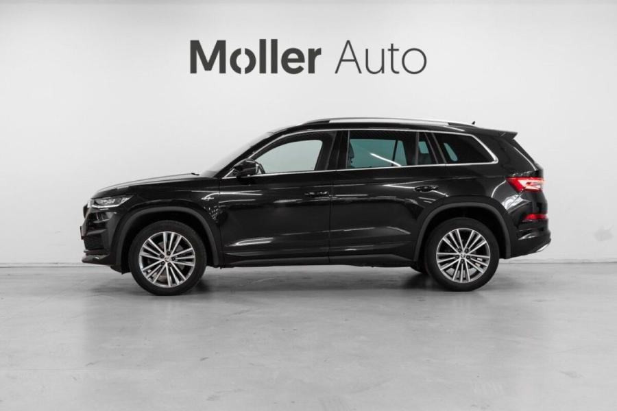 Черный Шкода Kodiaq 2023 в Вильнюс, объемом двигателя 2.00 л и пробегом 77 тыс. км за 35900 €, фото 3 на AUTOMOTO.COM.LV
