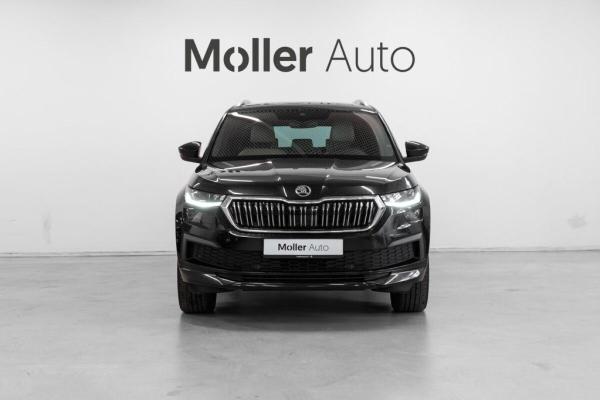 Шкода Kodiaq 2023 в Вильнюс на AUTOMOTO.COM.LV Черный Шкода Kodiaq 2023 в Вильнюс, объемом двигателя 2.00 л и пробегом 77 тыс. км за 35900 €, фото 6 на AUTOMOTO.COM.LV