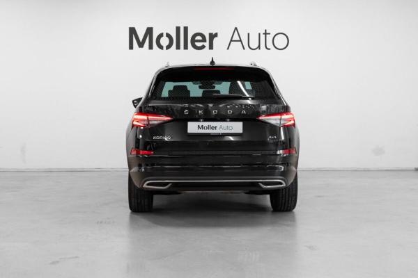 Шкода Kodiaq 2023 в Вильнюс на AUTOMOTO.COM.LV Черный Шкода Kodiaq 2023 в Вильнюс, объемом двигателя 2.00 л и пробегом 77 тыс. км за 35900 €, фото 7 на AUTOMOTO.COM.LV