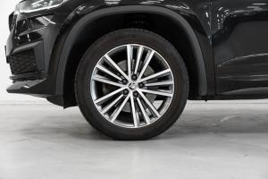 Черный Шкода Kodiaq 2023 в Вильнюс, объемом двигателя 2.00 л и пробегом 77 тыс. км за 35900 €, фото 28 на AUTOMOTO.COM.LV