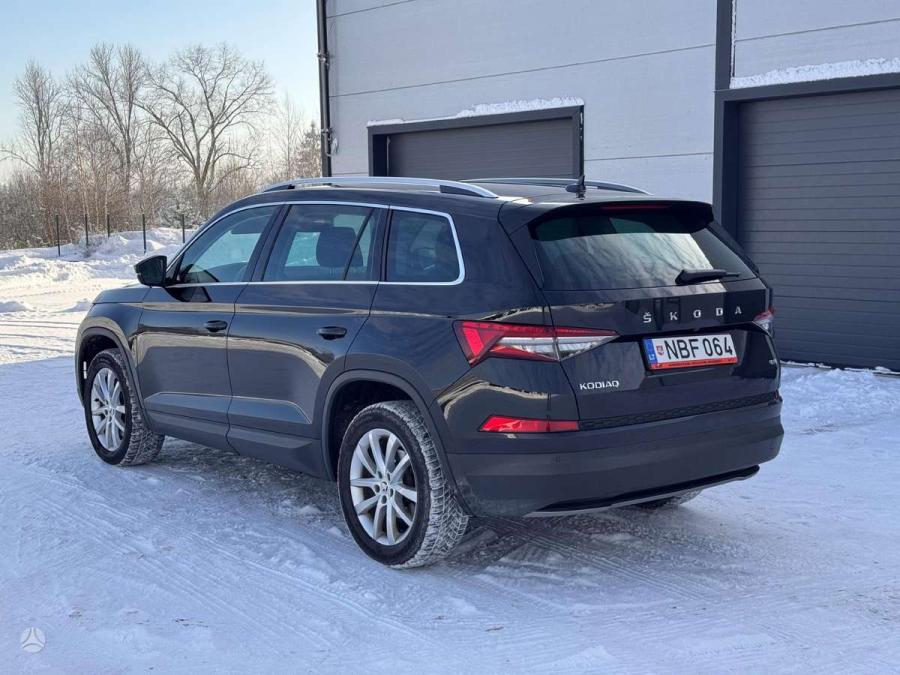 Black Skoda Kodiaq 2024 in Vilnius, with an engine capacity of 1.98 L and mileage of 73 thousand km for 33500 €, photo 3 on AUTOMOTO.COM.LV