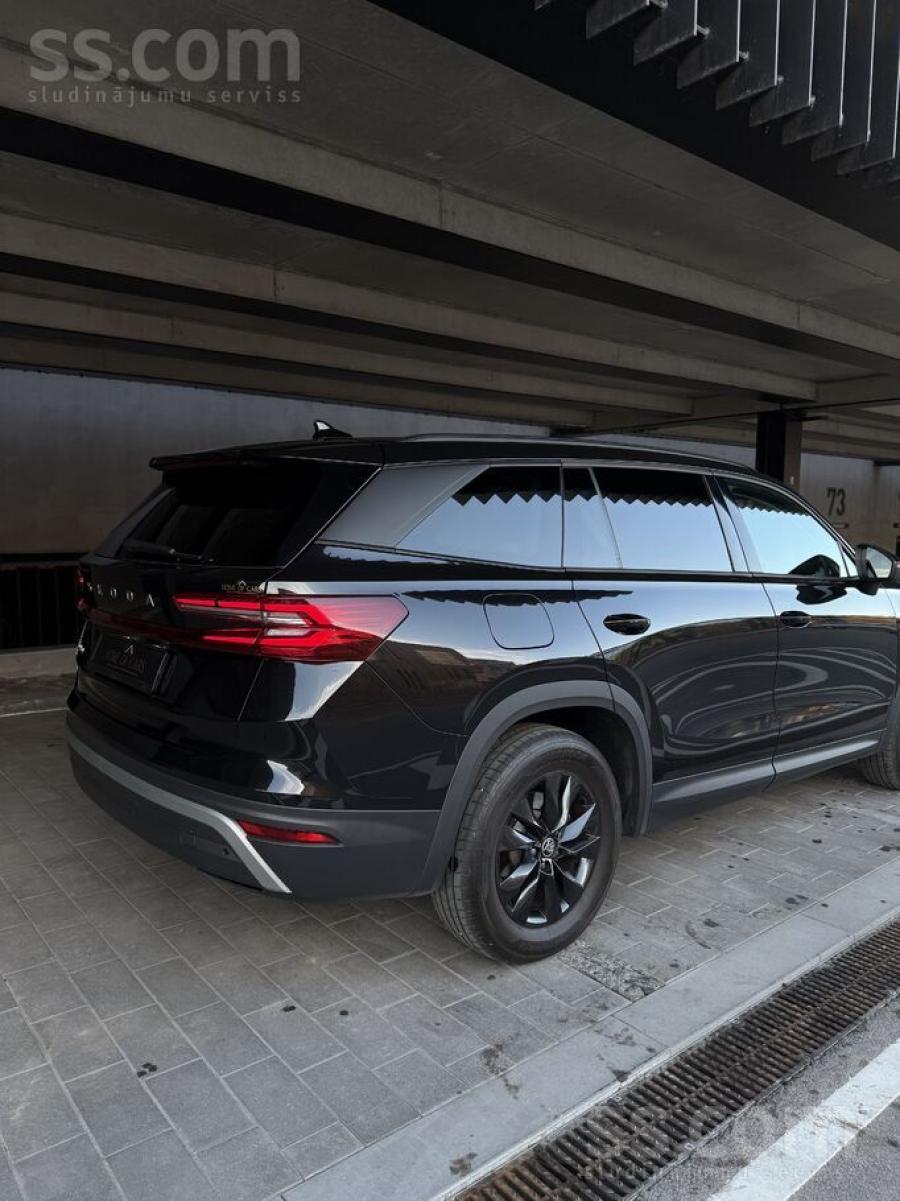Черный Шкода Kodiaq 2024 в Рига, объемом двигателя 2.00 л и пробегом 33 тыс. км за 32500 €, фото 15 на AUTOMOTO.COM.LV
