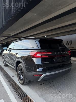 Черный Шкода Kodiaq 2024 в Рига, объемом двигателя 2.00 л и пробегом 33 тыс. км за 32500 €, фото 16 на AUTOMOTO.COM.LV