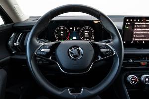 Black Skoda Kodiaq 2024 in Riga, with an engine capacity of 1.50 L and mileage of 39 thousand km for 33500 €, photo 18 on AUTOMOTO.COM.LV