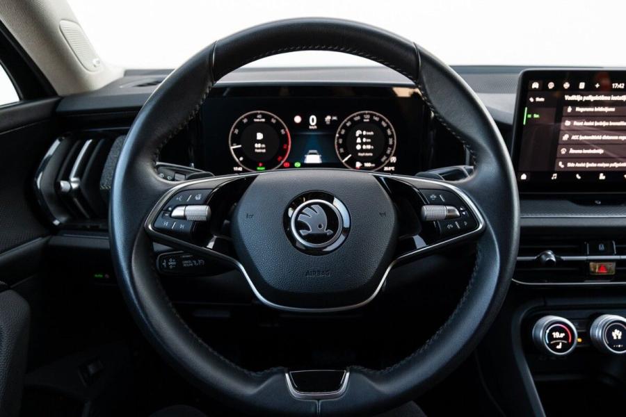 Black Skoda Kodiaq 2024 in Riga, with an engine capacity of 1.50 L and mileage of 39 thousand km for 33500 €, photo 18 on AUTOMOTO.COM.LV