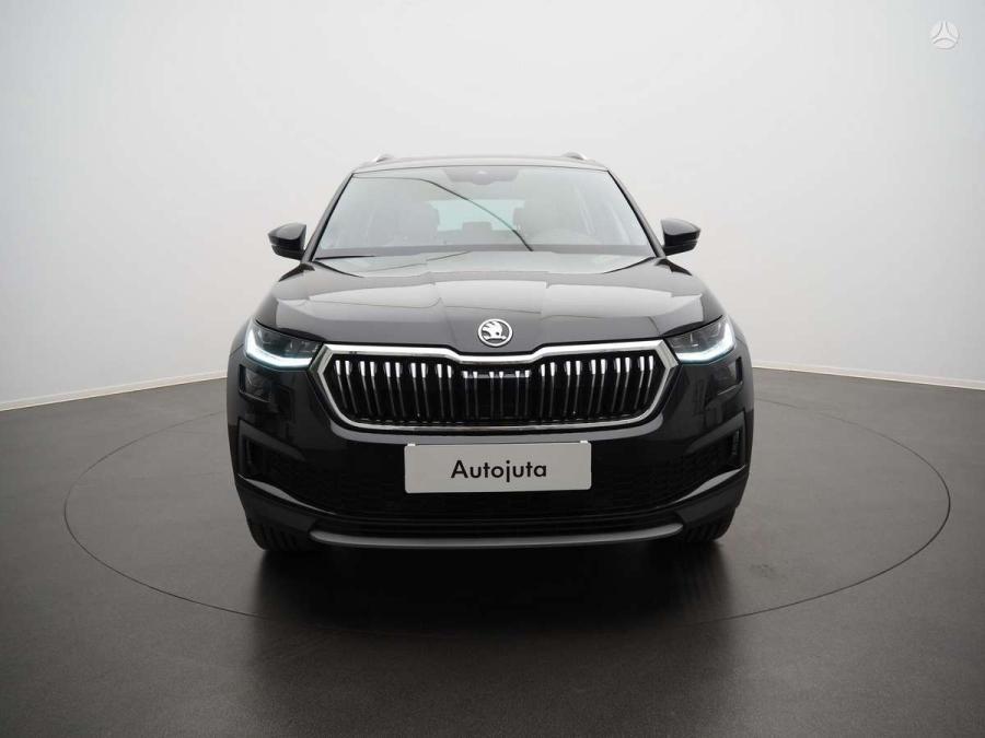 Black Skoda Kodiaq 2024 in Vilnius, with an engine capacity of 1.98 L and mileage of 134 thousand km for 31600 €, photo 3 on AUTOMOTO.COM.LV