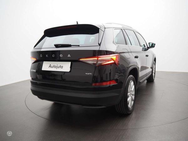 Black Skoda Kodiaq 2024 in Vilnius, with an engine capacity of 1.98 L and mileage of 134 thousand km for 31600 €, photo 4 on AUTOMOTO.COM.LV