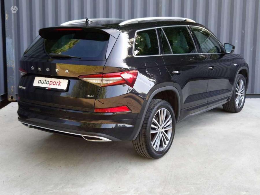 Черный Шкода Kodiaq 2024 в Вильнюс, объемом двигателя 1.98 л и пробегом 74 тыс. км за 37500 €, фото 4 на AUTOMOTO.COM.LV