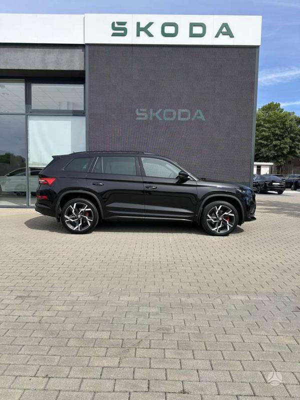 Melns Skoda Kodiaq 2024 Klaipėda, ar dzinēja tilpumu 1.98 L un nobraukumu 32 tūkst. km par 38880 €, foto 1 vietnē AUTOMOTO.COM.LV