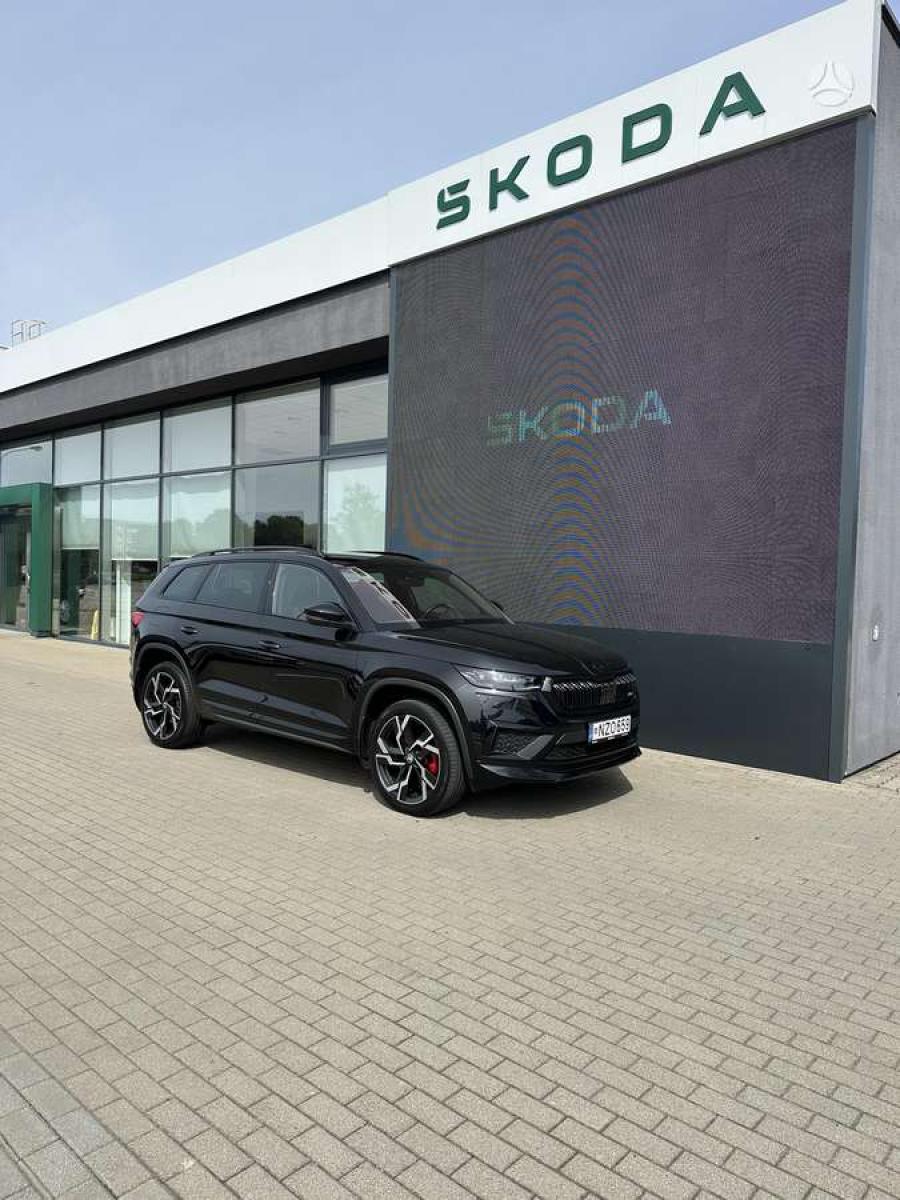 Черный Шкода Kodiaq 2024 в Клайпеда, объемом двигателя 1.98 л и пробегом 32 тыс. км за 38880 €, фото 3 на AUTOMOTO.COM.LV
