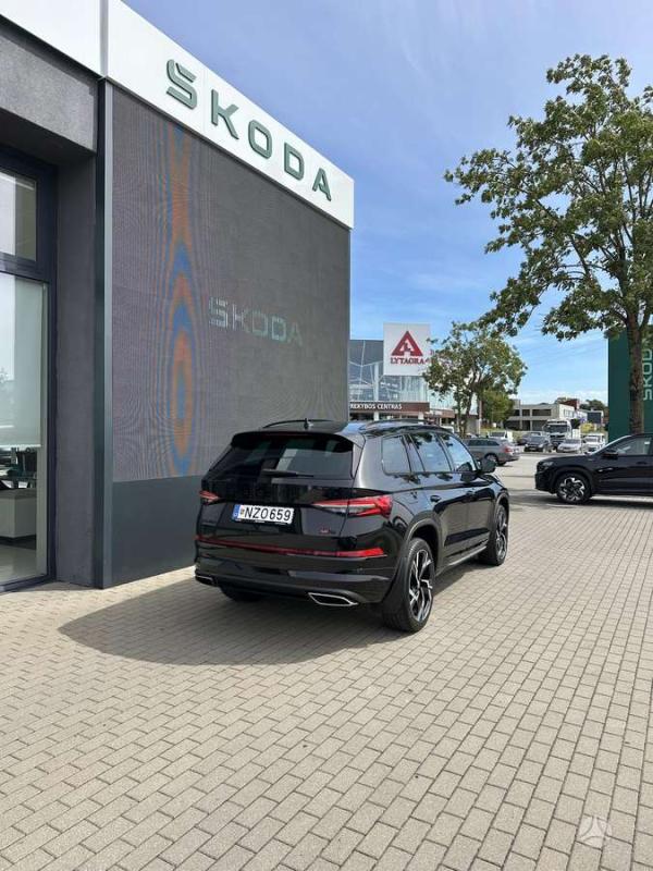 Melns Skoda Kodiaq 2024 Klaipėda, ar dzinēja tilpumu 1.98 L un nobraukumu 32 tūkst. km par 38880 €, foto 5 vietnē AUTOMOTO.COM.LV