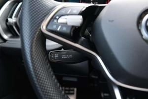Melns Skoda Kodiaq 2024 Viļņa, ar dzinēja tilpumu 1.97 L un nobraukumu 56 tūkst. km par 39950 €, foto 25 vietnē AUTOMOTO.COM.LV