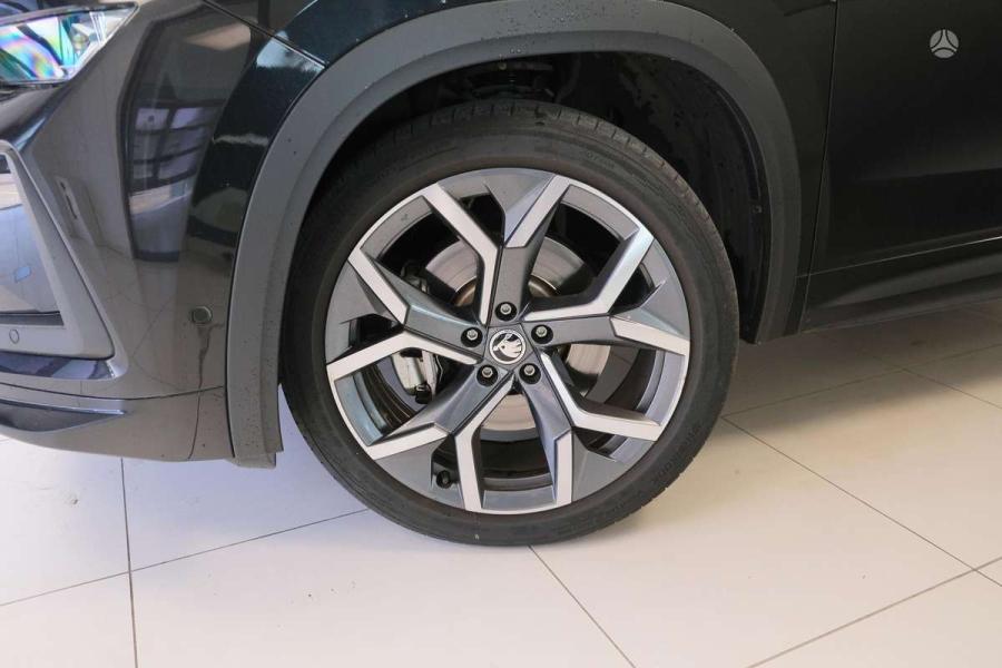 Melns Skoda Kodiaq 2024 Viļņa, ar dzinēja tilpumu 1.97 L un nobraukumu 56 tūkst. km par 39950 €, foto 38 vietnē AUTOMOTO.COM.LV