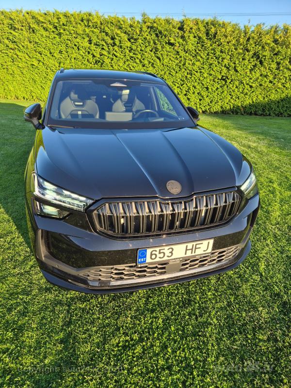 Skoda Kodiaq 2024 in Tallinn on AUTOMOTO.COM.LV Black Skoda Kodiaq 2024 in Tallinn, with an engine capacity of 2.00 L and mileage of 38 thousand km for 47600 €, photo 1 on AUTOMOTO.COM.LV