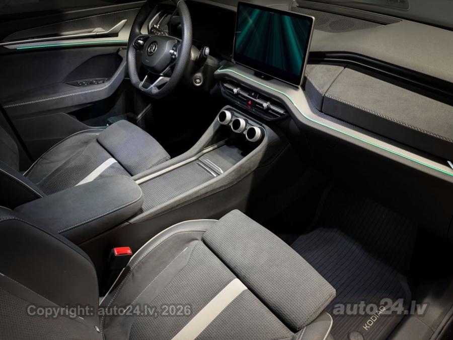 Melns Skoda Kodiaq 2024 Tallina, ar dzinēja tilpumu 2.00 L un nobraukumu 38 tūkst. km par 47900 €, foto 15 vietnē AUTOMOTO.COM.LV