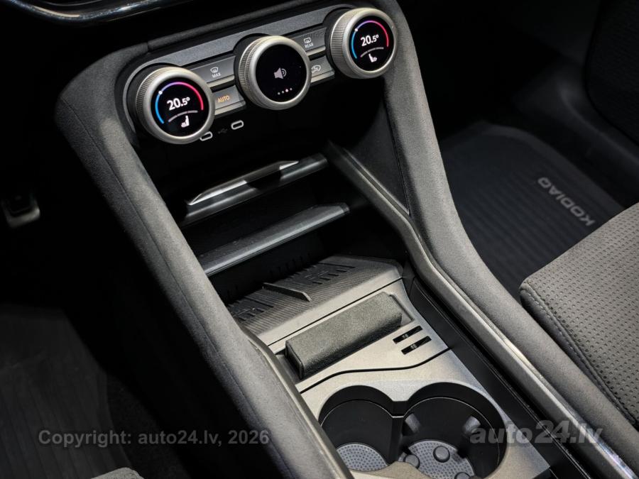 Melns Skoda Kodiaq 2024 Tallina, ar dzinēja tilpumu 2.00 L un nobraukumu 38 tūkst. km par 47900 €, foto 25 vietnē AUTOMOTO.COM.LV