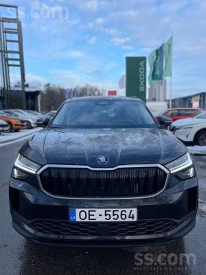Melns Skoda Kodiaq 2025 Rīga, ar dzinēja tilpumu 1.50 L un nobraukumu 26 tūkst. km par 31200 €, foto  vietnē AUTOMOTO.COM.LV