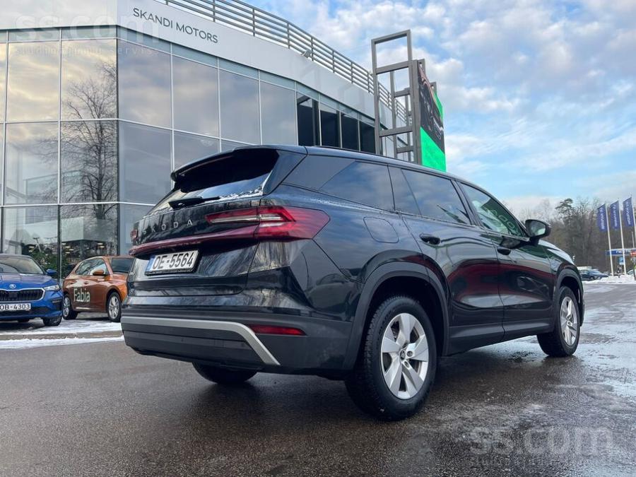 Melns Skoda Kodiaq 2025 Rīga, ar dzinēja tilpumu 1.50 L un nobraukumu 26 tūkst. km par 31200 €, foto 6 vietnē AUTOMOTO.COM.LV