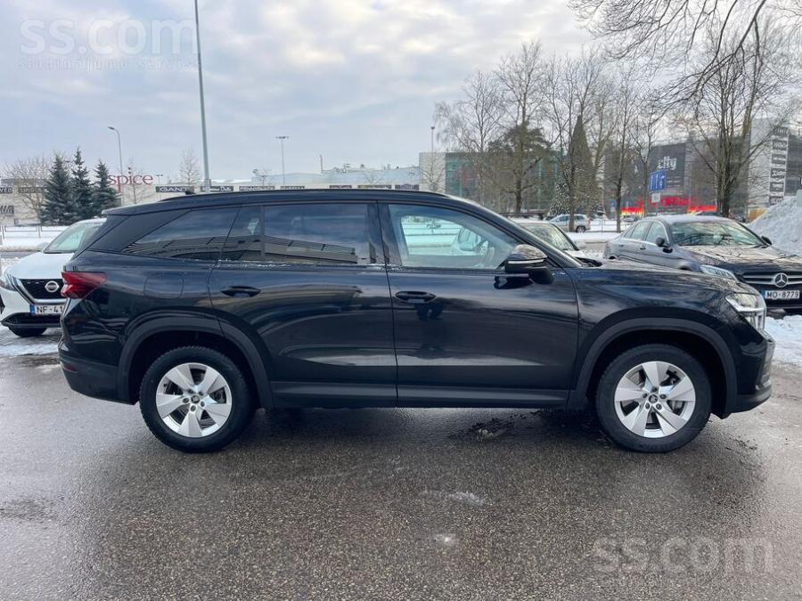 Melns Skoda Kodiaq 2025 Rīga, ar dzinēja tilpumu 1.50 L un nobraukumu 26 tūkst. km par 31200 €, foto 16 vietnē AUTOMOTO.COM.LV