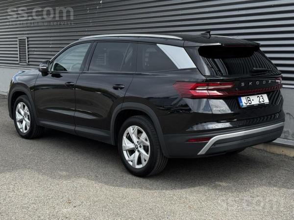 Black Skoda Kodiaq 2025 in Riga, with an engine capacity of 1.50 L and mileage of 23 thousand km for 34900 €, photo 3 on AUTOMOTO.COM.LV
