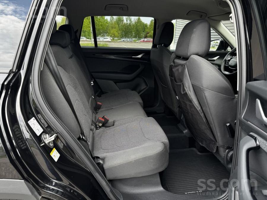 Melns Skoda Kodiaq 2025 Rīga, ar dzinēja tilpumu 1.50 L un nobraukumu 23 tūkst. km par 34500 €, foto 13 vietnē AUTOMOTO.COM.LV