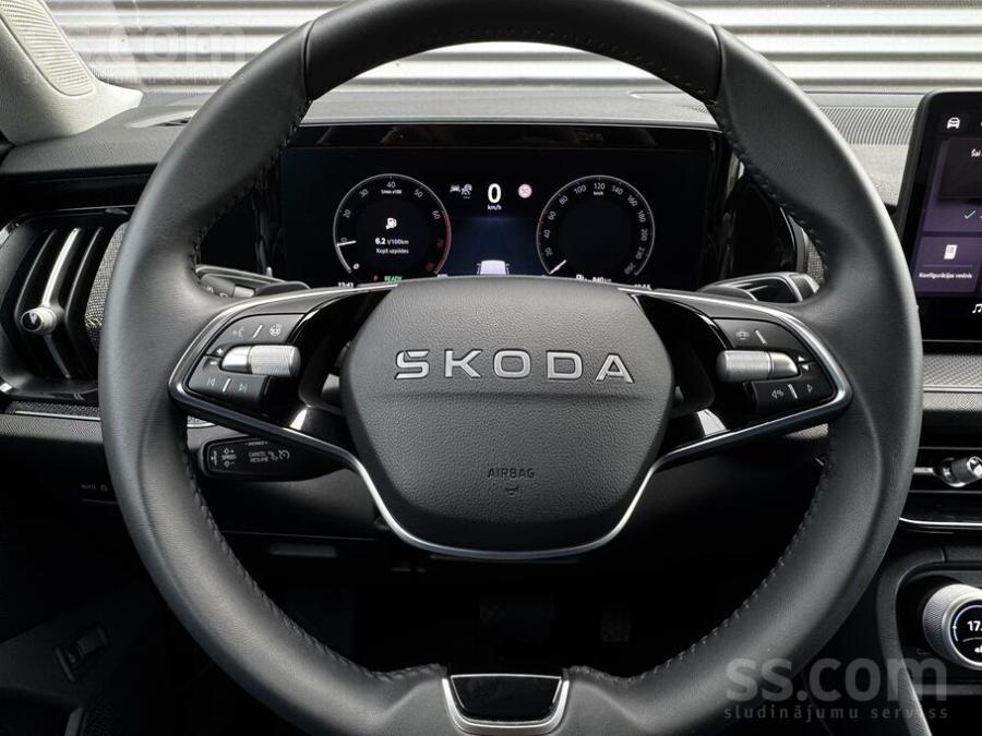 Melns Skoda Kodiaq 2025 Rīga, ar dzinēja tilpumu 1.50 L un nobraukumu 23 tūkst. km par 34500 €, foto 17 vietnē AUTOMOTO.COM.LV