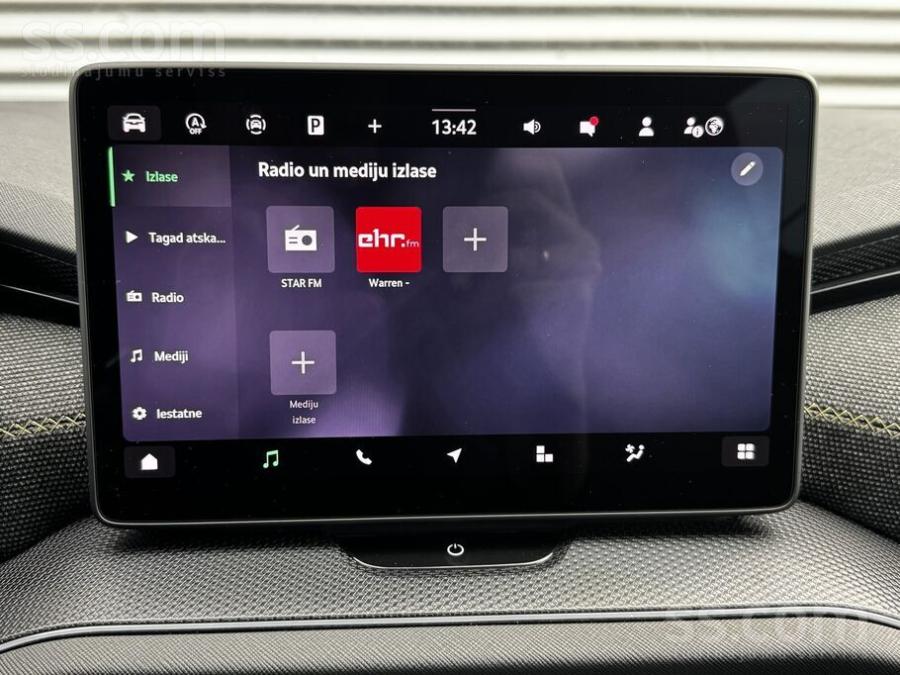 Melns Skoda Kodiaq 2025 Rīga, ar dzinēja tilpumu 1.50 L un nobraukumu 23 tūkst. km par 34500 €, foto 25 vietnē AUTOMOTO.COM.LV