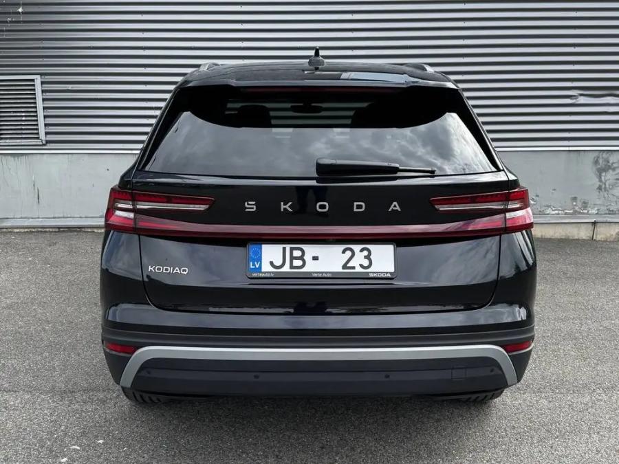 Черный Шкода Kodiaq 2025 в Рига, объемом двигателя 1.50 л и пробегом 23 тыс. км за 34900 €, фото 5 на AUTOMOTO.COM.LV